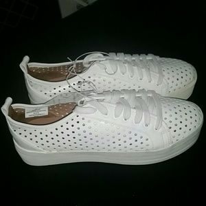 Mossimo Supply Co. | Shoes | New Mossimo White Platform Sneakers Shoes ...